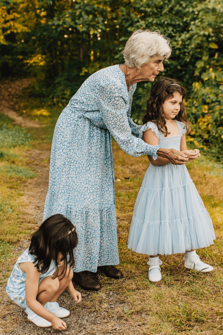 Avon CT Extended Family Session - sharonlegerphotography.com