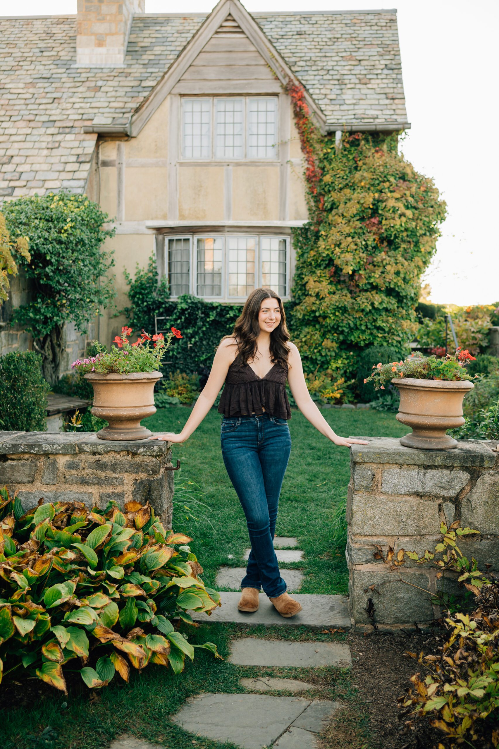 Topsmead Senior Portraits | CT Outdoor Senior Session ...